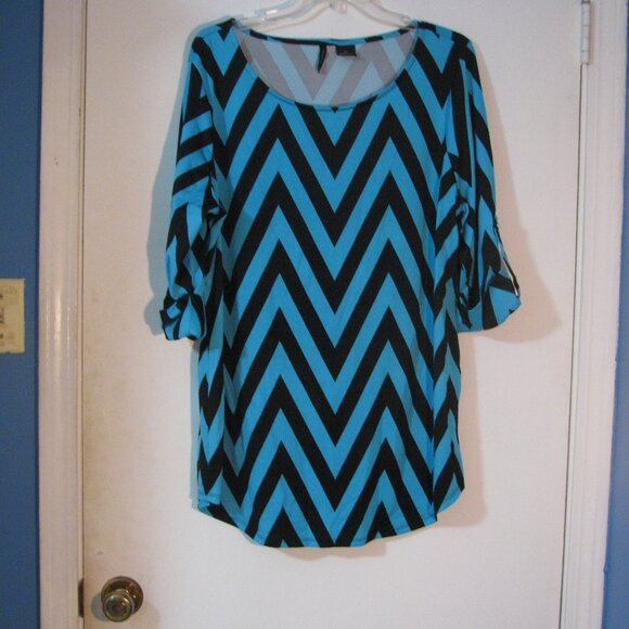 new directions | Tops | New Directions Blouse Xl Blue Black Zig Zag ...
